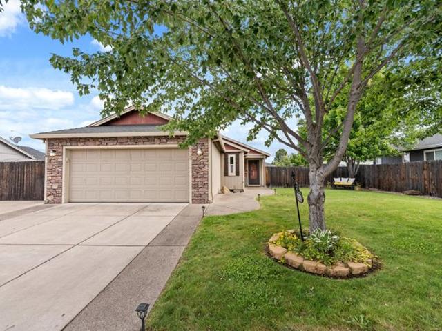 3929 Connor Dr, White City, OR 97503