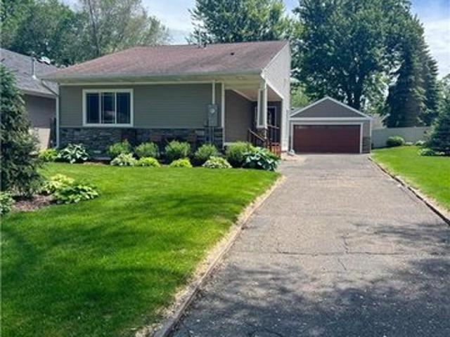 3929 Fordham Dr NE, Saint Anthony, MN 55421