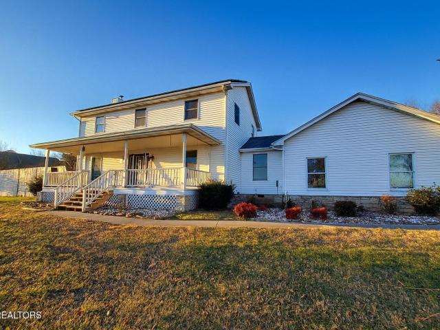 3929 Settlers Tr