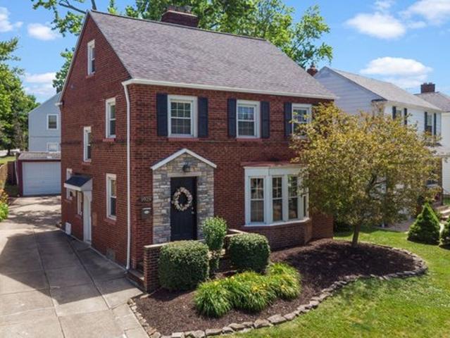3929 Washington Blvd, University Heights, OH 44118