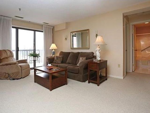 3920 Mystic Valley Pkwy Apt 412, Medford, MA 02155