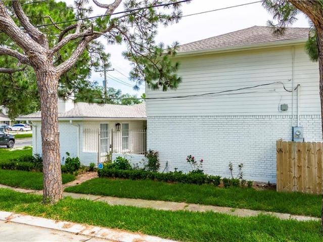 3920 Clearview Parkway