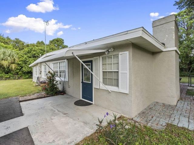 3920 Edwards Rd, Fort Pierce, FL 34981