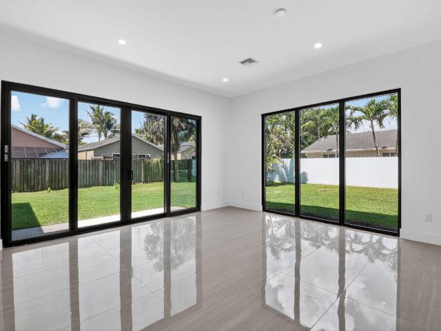 3920 Espan Ct, Palm Springs, FL 33461 | MLS #R11154