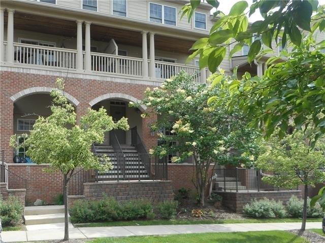 3920 Forester Blvd Unit 113, Auburn Hills, MI 48326