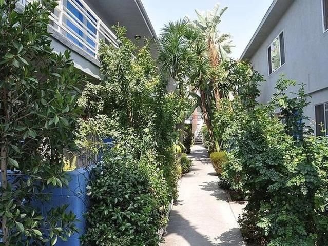 3920 Redondo Beach Blvd, Torrance, CA 90504