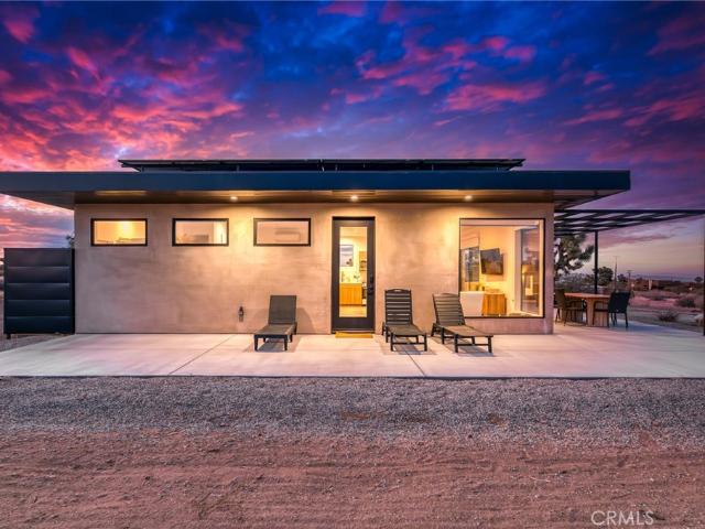 3920 Warren Vista