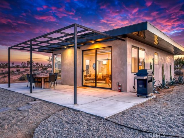 3920 Warren Vista