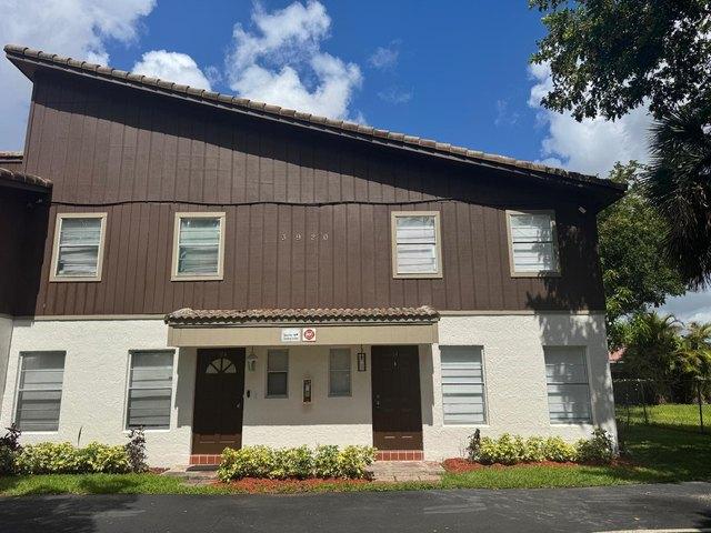3920 Woodside Dr Apt 14, Coral Springs, FL 33065