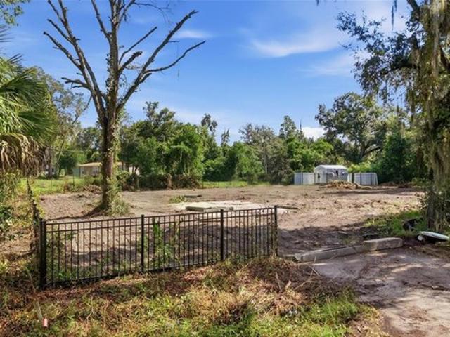 39211 Jarvis St, Dade City, FL 33523