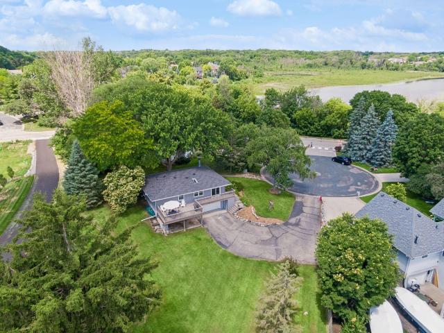 3921 Minnewashta Court