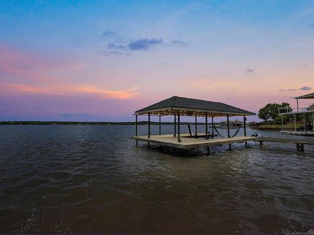 3921 Buena Vista Cir, Granbury, TX 76049 | MLS #21212