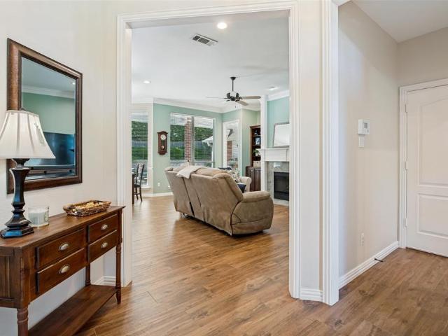3921 Parker Oaks Drive