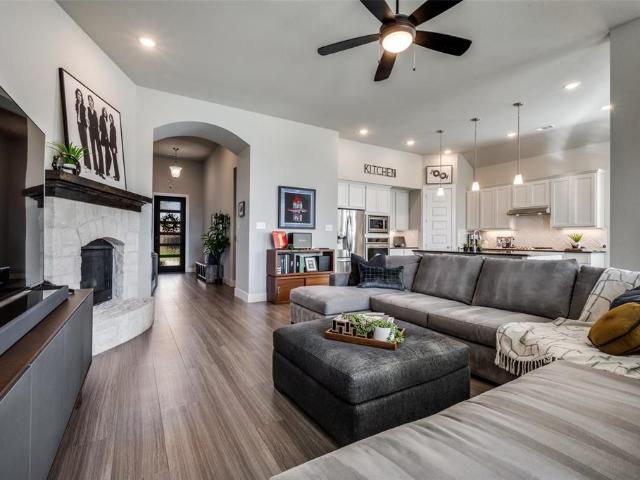 3921 Redbud Drive