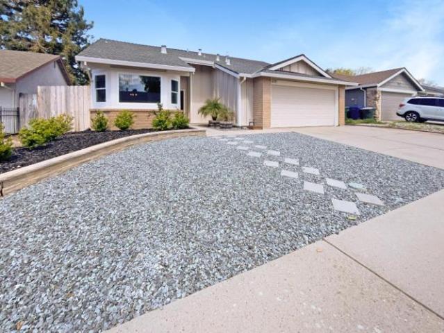 3921 Sitting Bull Way, Antelope, CA 95843