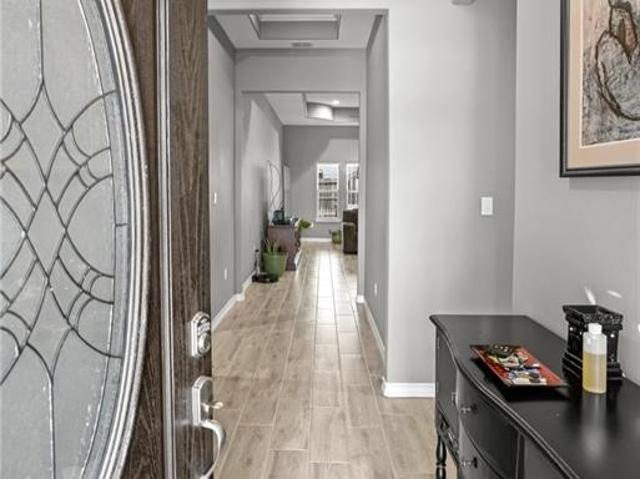 3921 Woodhouse