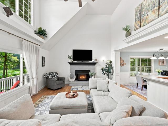 3922 Briar Ridge Road