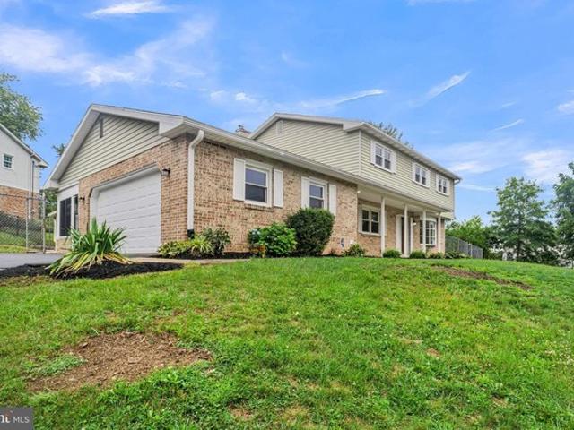 3922 Cherylbrook Dr, Mechanicsburg, PA 17050