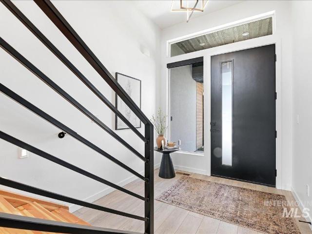 3922 S Daybreak Pl