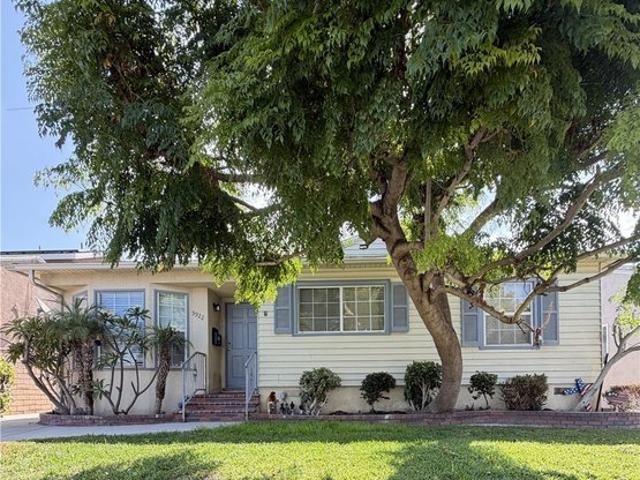 3922 Snowden Ave, Long Beach, CA 90808