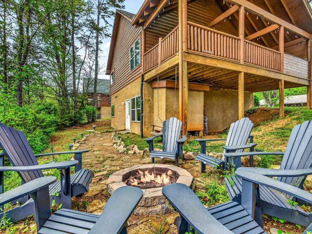 3922 Valley View Drive