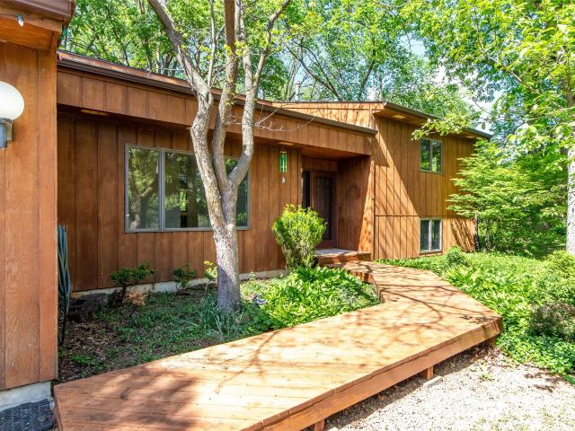 3923 Mathews Road