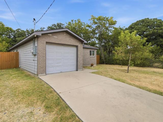 3923 Metropolitan Avenue