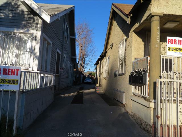 3923 Normandie Ave, Los Angeles, CA 90037 | MLS #PW26123