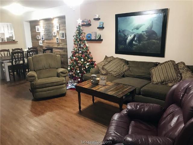 3923 Old Oaks Drive 16