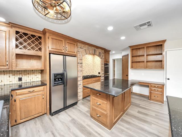 3923 Cypress Lake Dr, Spring, TX 77388 | MLS #19116 | Compass