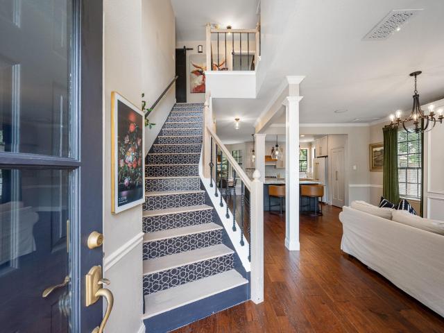 3923 Grayling Ln