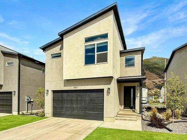 3923 S White Ash Dr, Mapleton, UT 84664