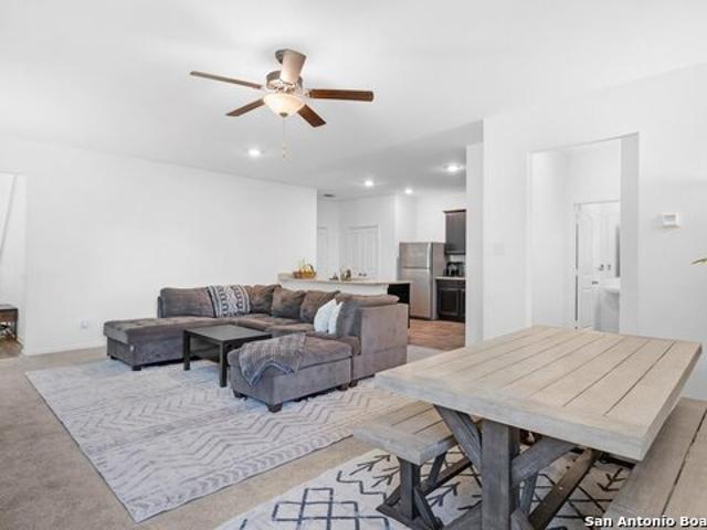 3923 Trail De Paris