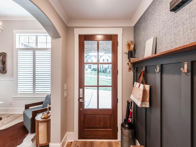 392 Arrow Ct