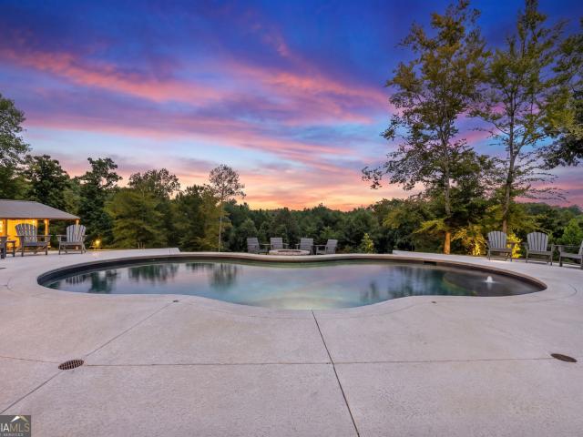 392 Georgian Pines Drive