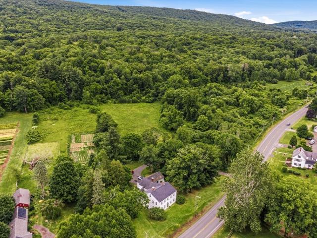 392 Greenfield Rd