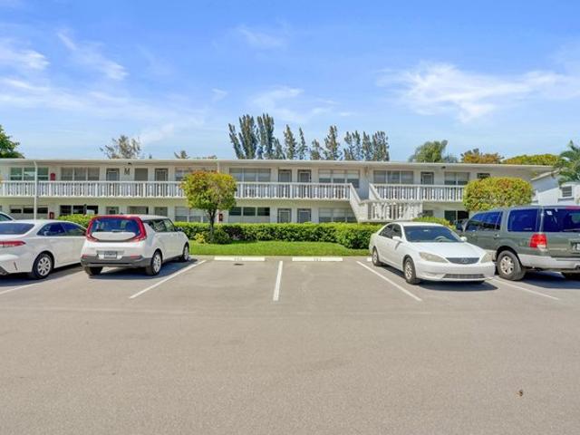 392 Durham Cir Unit M, Deerfield Beach, FL 33442