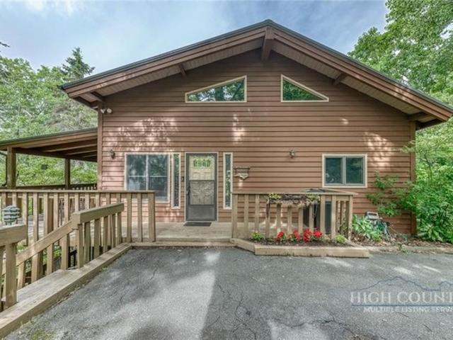 392 Locust Rd, Newland, NC 28657