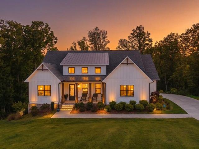 392 London Rd, Ball Ground, GA 30107