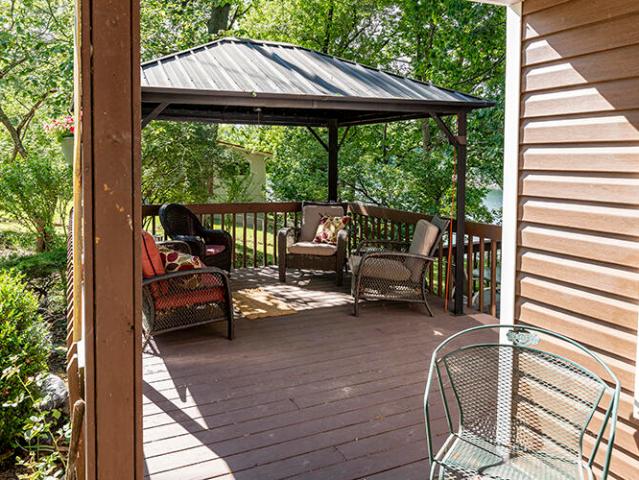392 Lakeview Point Road