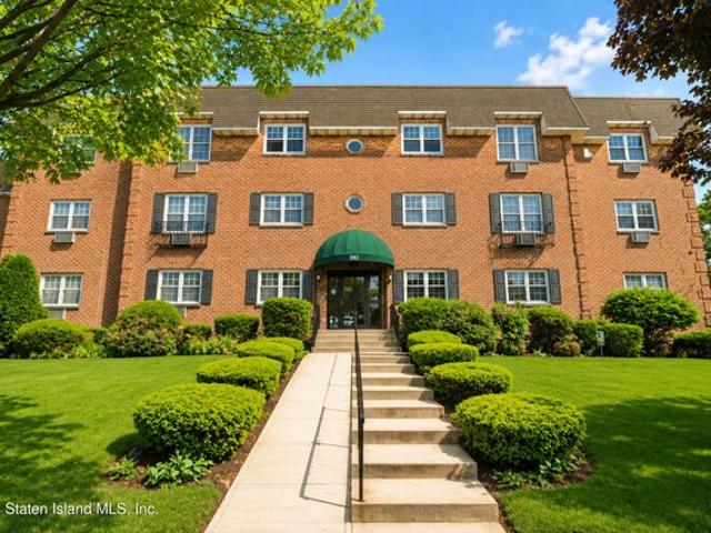 392 Maryland Ave Apt 1B, Staten Island, NY 10305