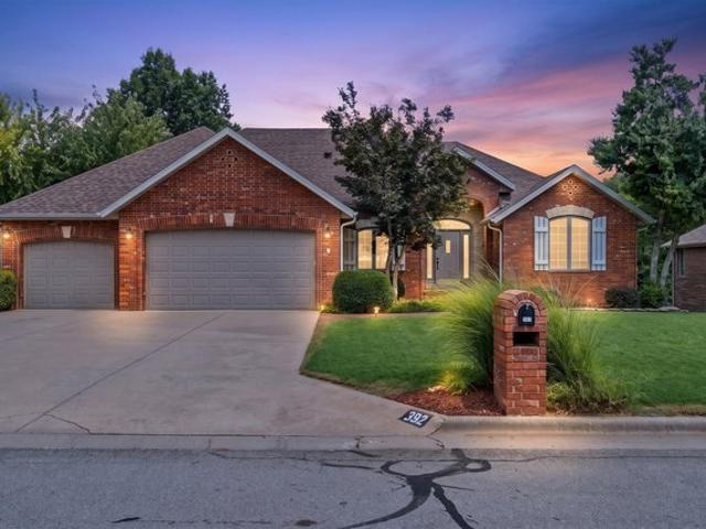 392 N Niangua Dr, Nixa, MO 65714