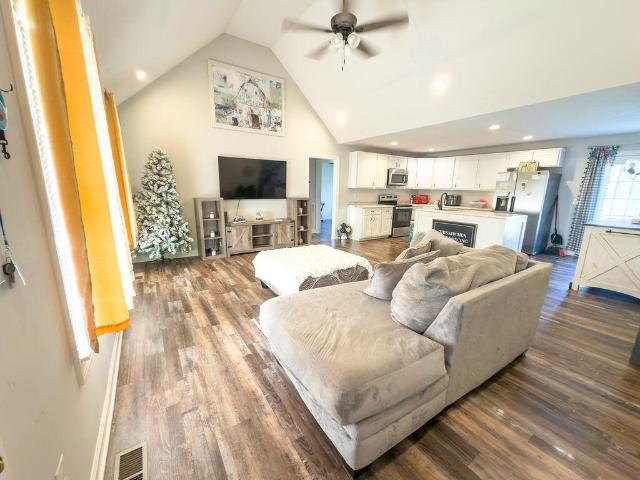 392 Scott Road