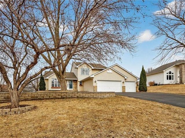 392 Pendryn Hill Curv, Woodbury, MN 55125