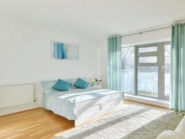 392 Rotherhithe Street, London, SE16 5EF, United Kingdom | 1 bed apartment for rent #168155743 | Rentberry