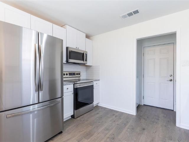 3934 6th Street