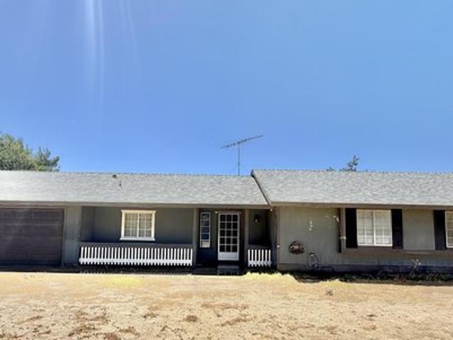 39355 th St E, Lake Los Angeles, CA 93591