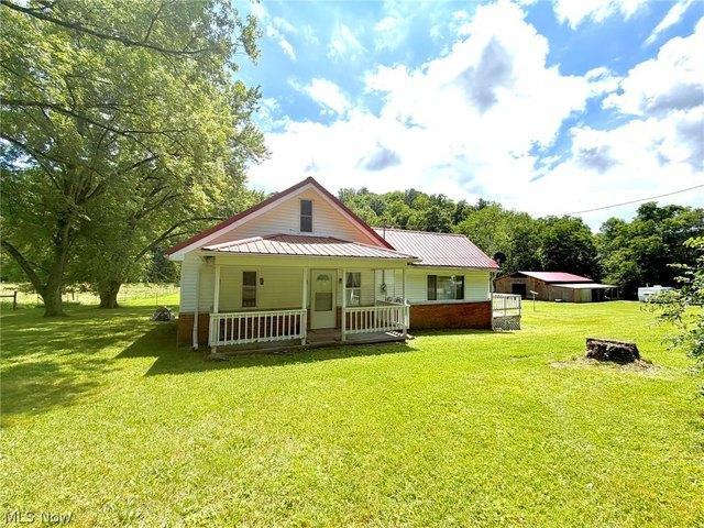 3936 Laurel Creek Rd, Waverly, WV 26184