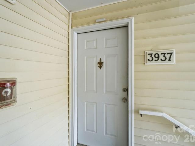 3937 Mohawk Court