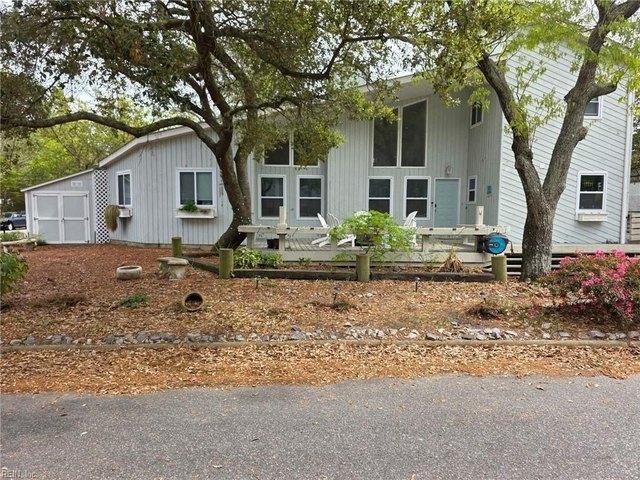 3937 Shady Oaks Dr, Virginia Beach, VA 23455